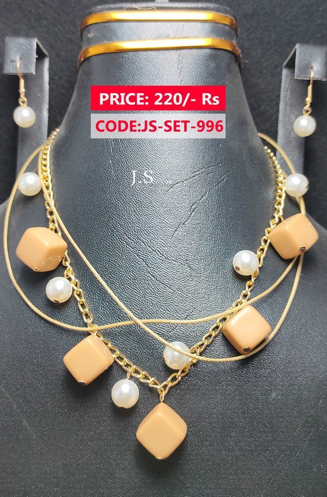 Square Cut Stone Necklace And Earrings Set - J.S Jewellery Store PK